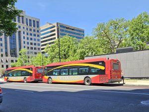 A Guide to the Washington, DC Bus Routes, Schedules, and Fares ...